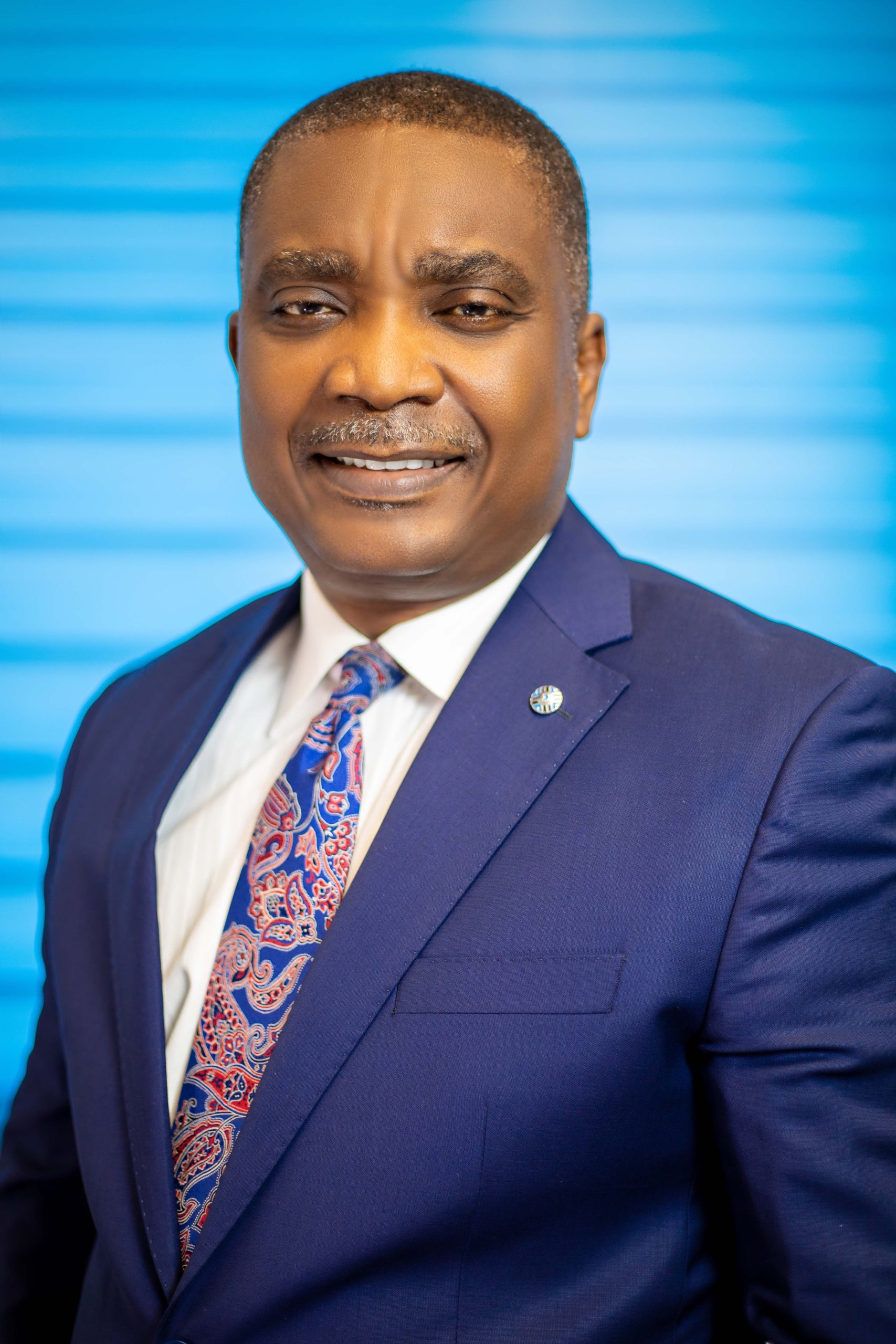 Daniel Asiedu Managing Director OmniBSIC Bank, wins Banking Leadership ...